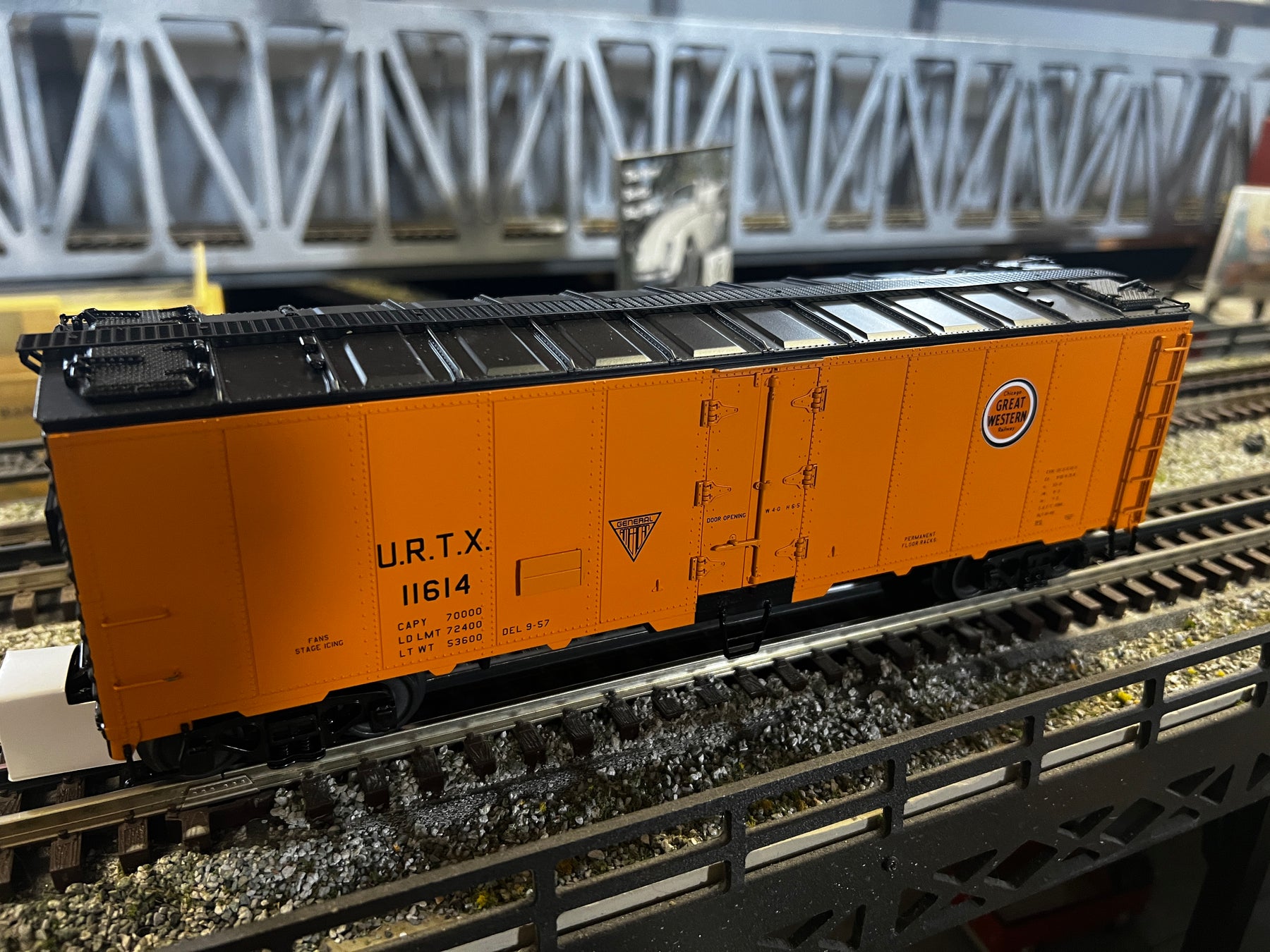 MTH 20-94583 - 40' Steel Sided Reefer Car "Chicago Great Western" #116 ...