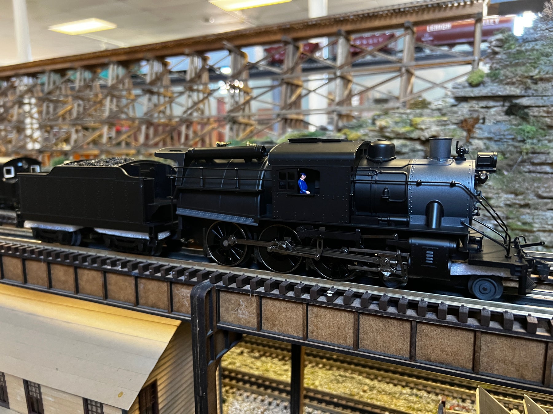Lionel 2331650 - Legacy Camelback Steam Locomotive "Unlettered" - Cust ...