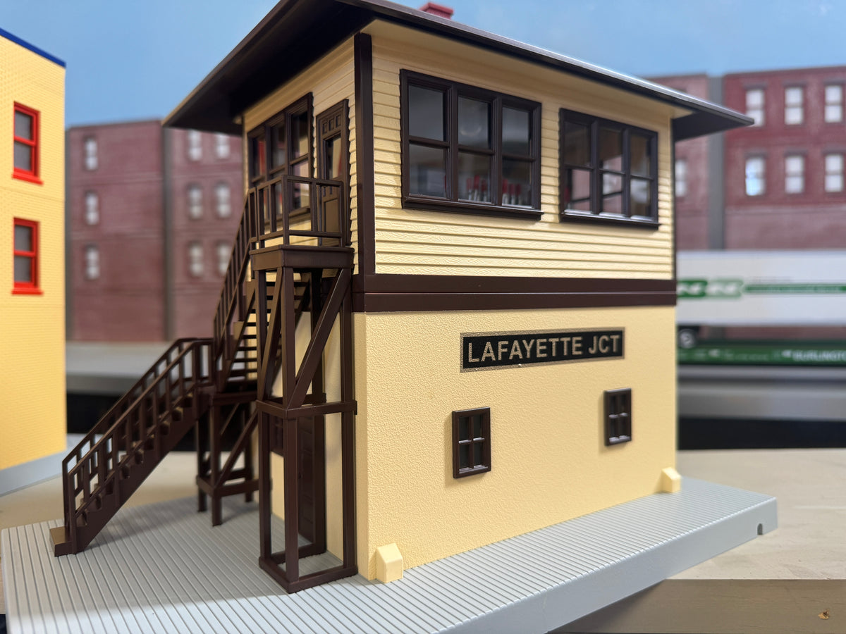 MTH 30-90679 - Switch Tower "Lafayette Junction" (on the Monon) - Cust ...