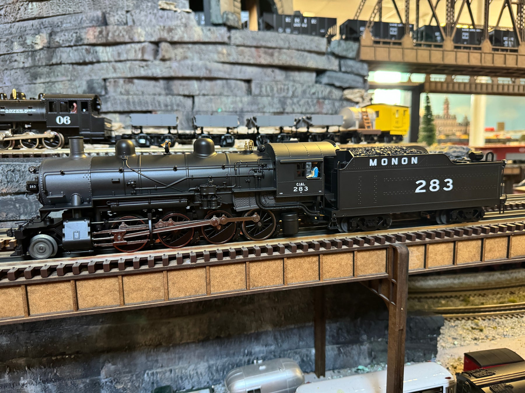 Lionel 2431800 - Legacy Consolidation Steam Engine "Monon" #283 - Cust ...