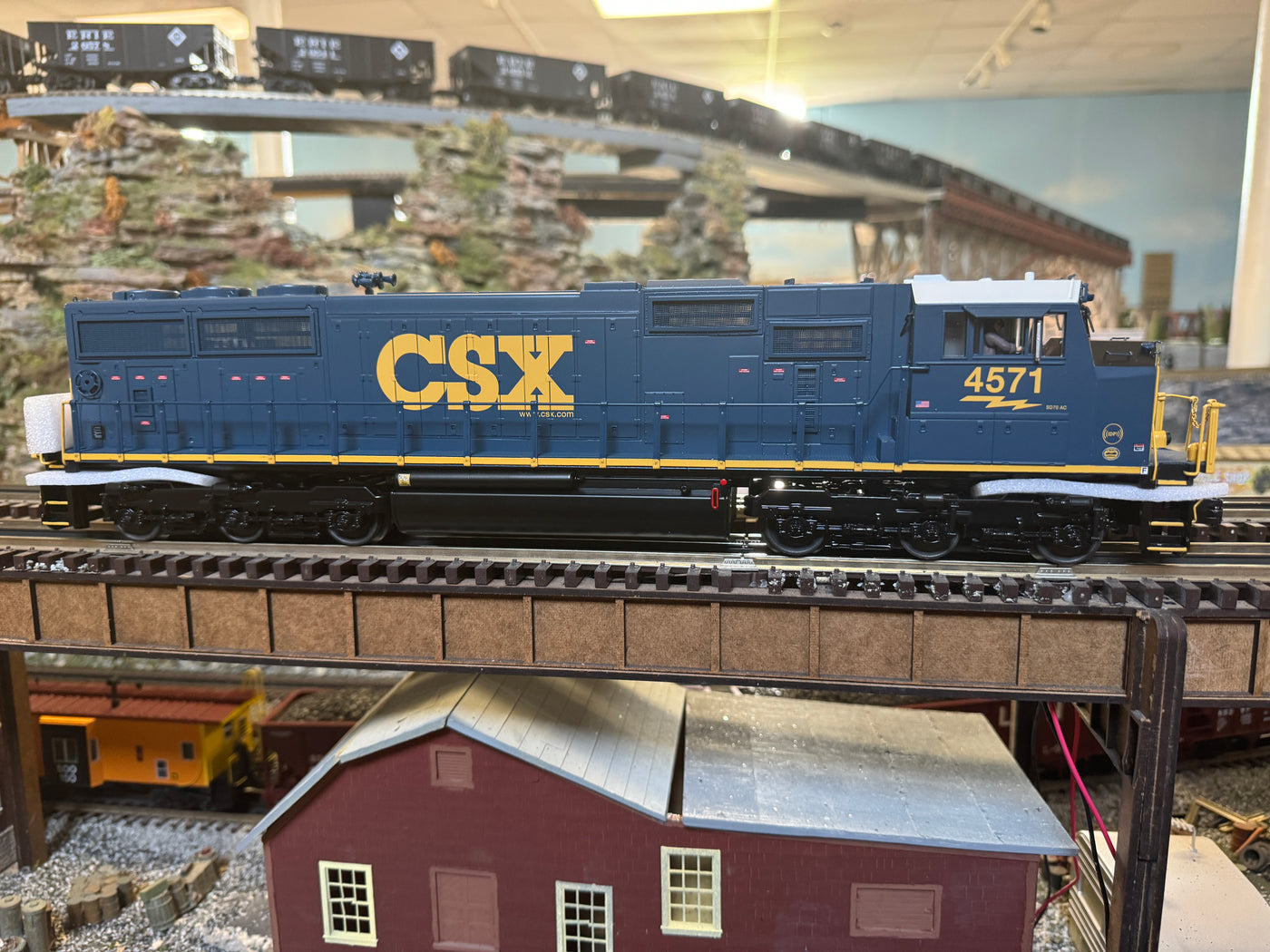 Atlas O 30138205 - Premier - SD70MAC Diesel Locomotive "CSX" #4571 w ...