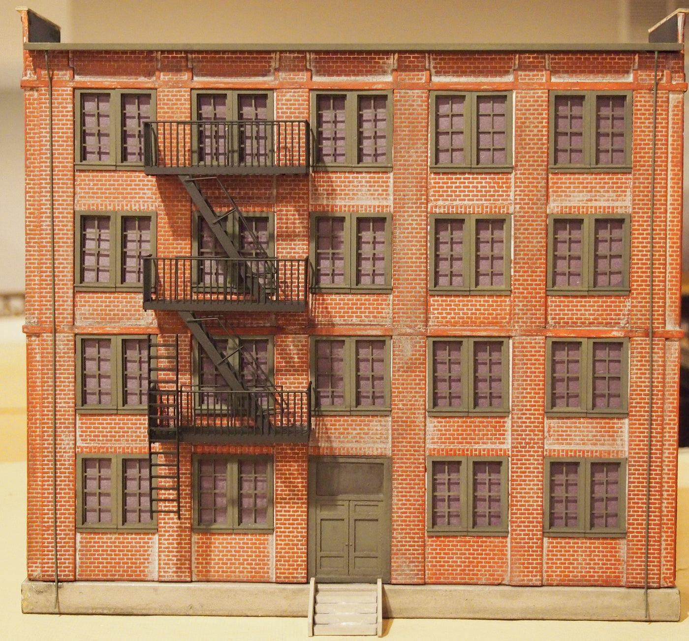 Korber Models #700 - O Scale - Background Apartment Building Kit ...