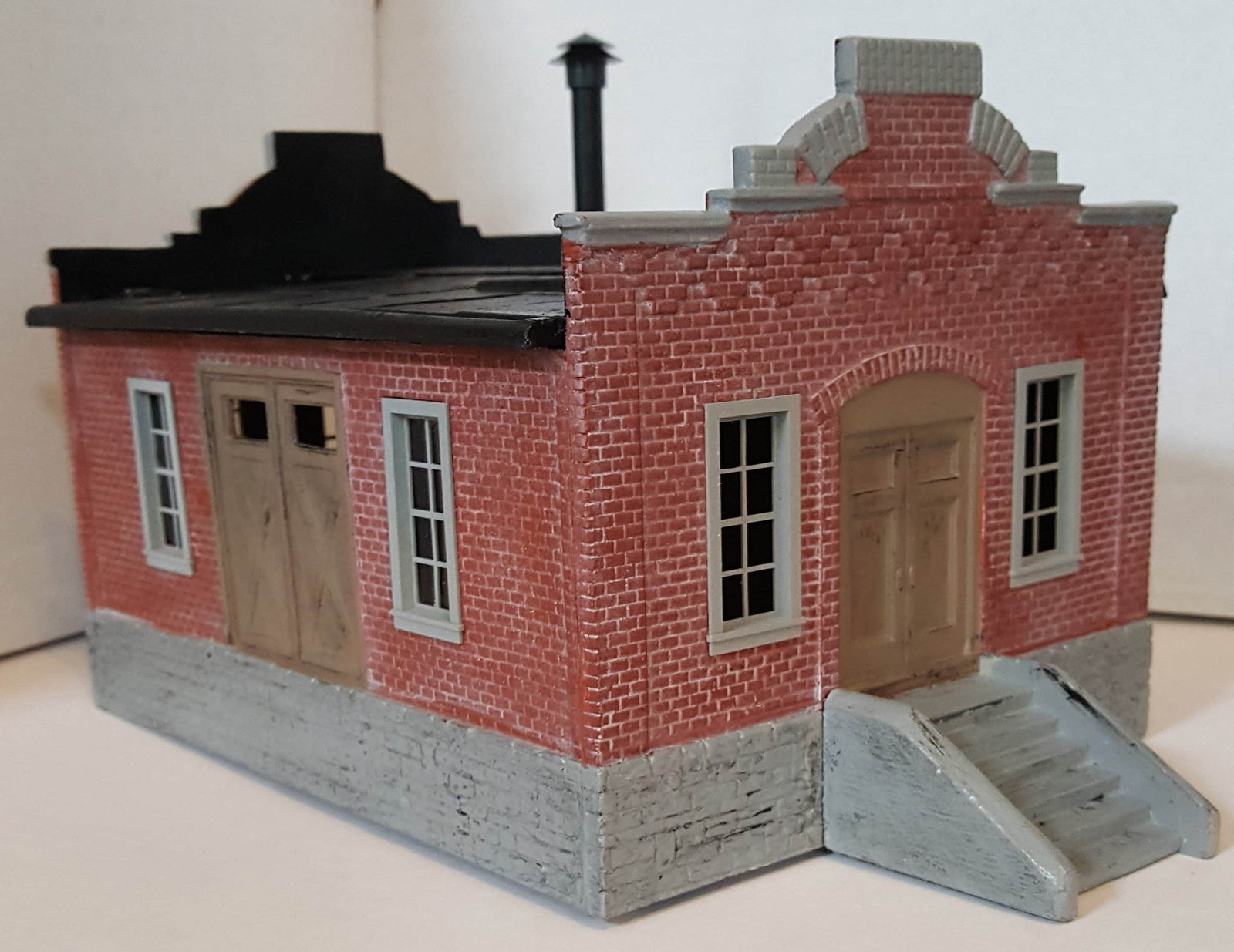 Korber Models #800 - O Scale - Plastics Supply Warehouse Kit – MrMuffin ...